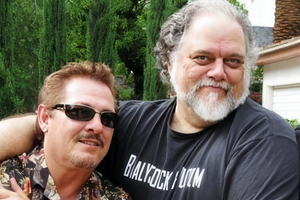 '트랜스포머' 성우, 췌장암으로 별세…향년 69세