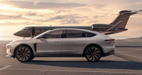 中 니오, 프리미엄 전기차 'ET9' 출시…5분 충전으로 255km 주행